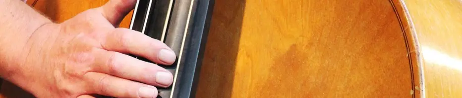 Contrabas spelen | Kaliber Kunstenschool